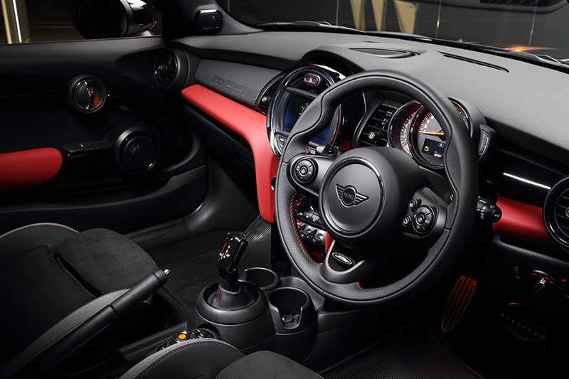 MINI COOPER GT EDITION: KHUSUS UNTUK INDONESIA